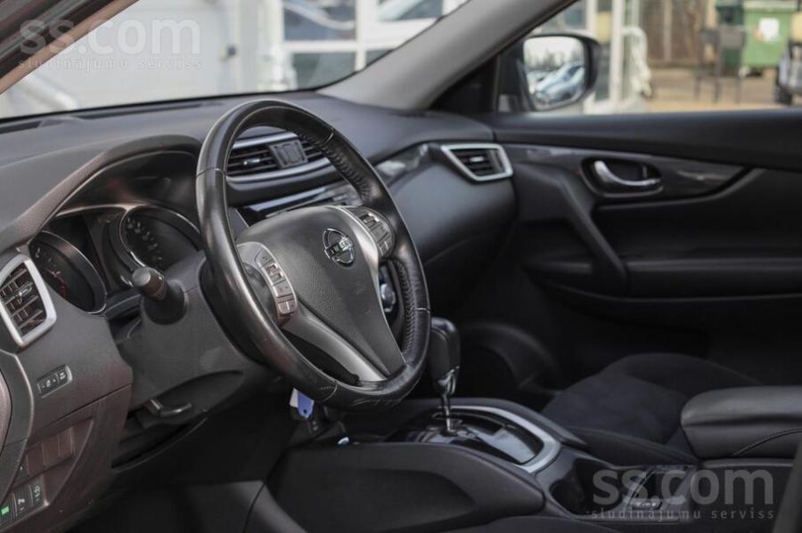 Grey Nissan X-Trail 2015 in Riga, with an engine capacity of 1.60 L and mileage of 0 thousand km for 7995 €, photo 9 on AUTOMOTO.COM.LV