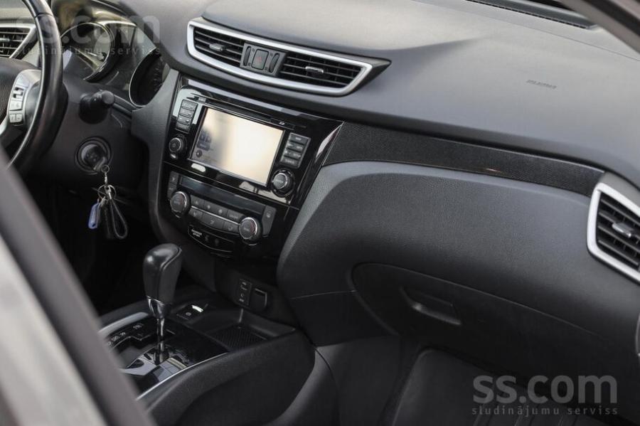 Grey Nissan X-Trail 2015 in Riga, with an engine capacity of 1.60 L and mileage of 0 thousand km for 7995 €, photo 17 on AUTOMOTO.COM.LV