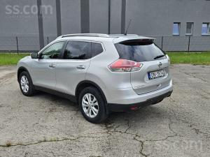 Grey Nissan X-Trail 2015 in Riga, with an engine capacity of 1.60 L and mileage of 186 thousand km for 7400 €, photo 4 on AUTOMOTO.COM.LV