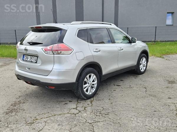 Pelēks Nissan X-Trail 2015 Rīga, ar dzinēja tilpumu 1.60 L un nobraukumu 186 tūkst. km par 7400 €, foto 4 vietnē AUTOMOTO.COM.LV