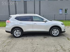 Grey Nissan X-Trail 2015 in Riga, with an engine capacity of 1.60 L and mileage of 186 thousand km for 7400 €, photo 6 on AUTOMOTO.COM.LV
