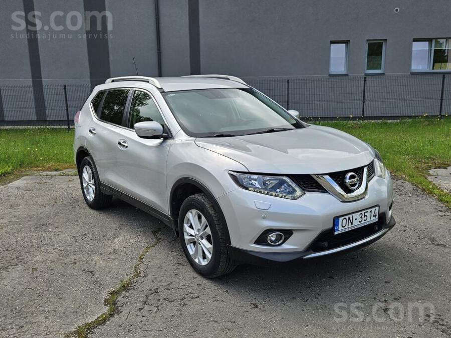 Grey Nissan X-Trail 2015 in Riga, with an engine capacity of 1.60 L and mileage of 186 thousand km for 7400 €, photo 7 on AUTOMOTO.COM.LV