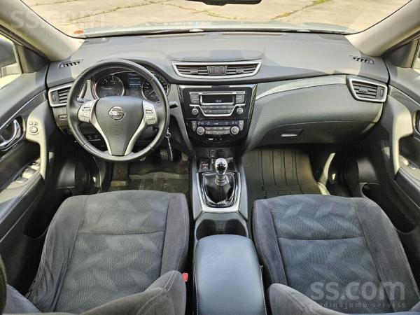 Pelēks Nissan X-Trail 2015 Rīga, ar dzinēja tilpumu 1.60 L un nobraukumu 186 tūkst. km par 7400 €, foto 8 vietnē AUTOMOTO.COM.LV