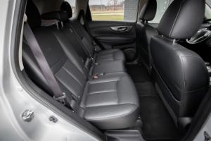 Pelēks Nissan X-Trail 2015 Rīga, ar dzinēja tilpumu 1.60 L un nobraukumu 232 tūkst. km par 11590 €, foto 11 vietnē AUTOMOTO.COM.LV