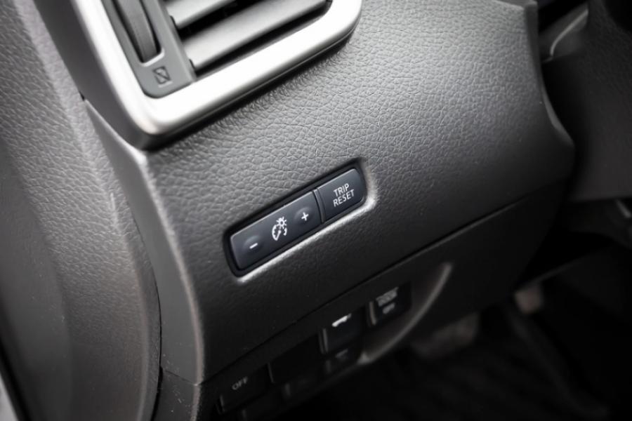 Pelēks Nissan X-Trail 2015 Rīga, ar dzinēja tilpumu 1.60 L un nobraukumu 232 tūkst. km par 11590 €, foto 16 vietnē AUTOMOTO.COM.LV