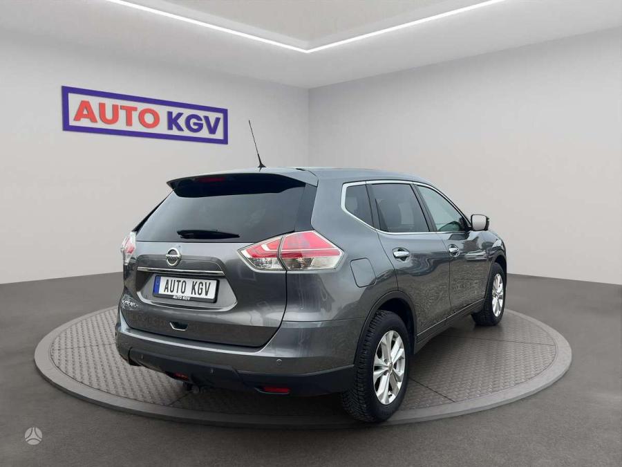 Pelēks Nissan X-Trail 2015 Kauņa, ar dzinēja tilpumu 1.60 L un nobraukumu 299 tūkst. km par 8999 €, foto 6 vietnē AUTOMOTO.COM.LV