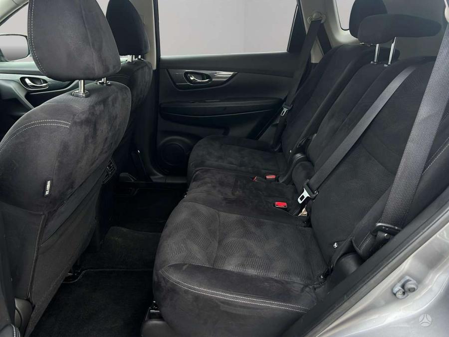 Pelēks Nissan X-Trail 2015 Kauņa, ar dzinēja tilpumu 1.60 L un nobraukumu 299 tūkst. km par 8999 €, foto 12 vietnē AUTOMOTO.COM.LV