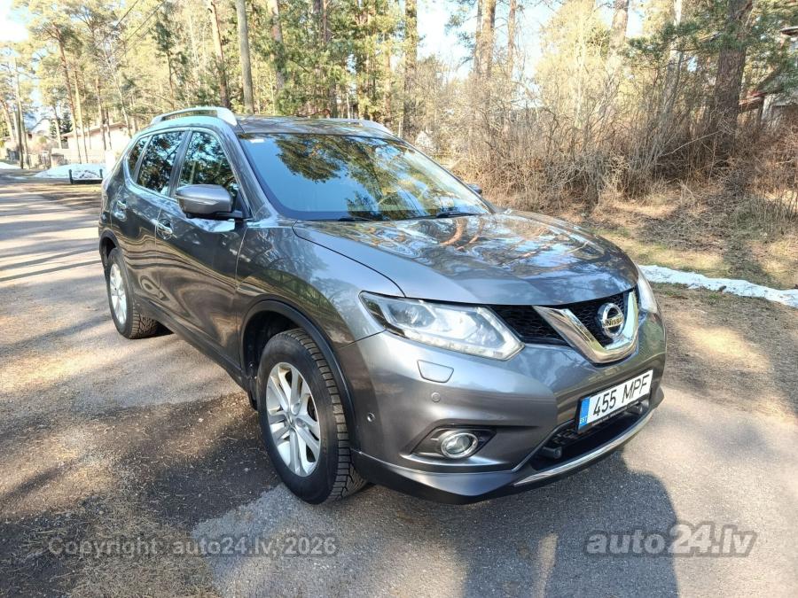 Pelēks Nissan X-Trail 2015 Narva, ar dzinēja tilpumu 1.60 L un nobraukumu 256 tūkst. km par 8499 €, foto 1 vietnē AUTOMOTO.COM.LV