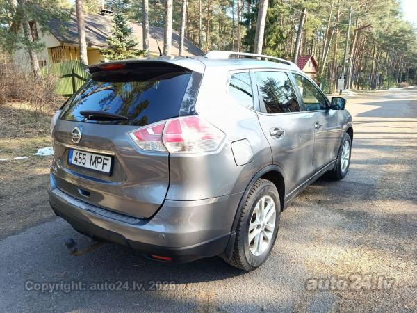 Pelēks Nissan X-Trail 2015 Narva, ar dzinēja tilpumu 1.60 L un nobraukumu 256 tūkst. km par 8499 €, foto 3 vietnē AUTOMOTO.COM.LV