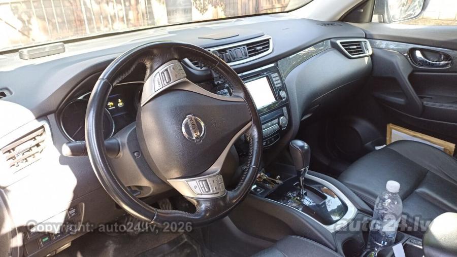Pelēks Nissan X-Trail 2015 Narva, ar dzinēja tilpumu 1.60 L un nobraukumu 256 tūkst. km par 8499 €, foto 6 vietnē AUTOMOTO.COM.LV