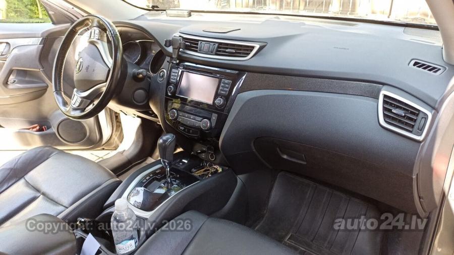 Pelēks Nissan X-Trail 2015 Narva, ar dzinēja tilpumu 1.60 L un nobraukumu 256 tūkst. km par 8499 €, foto 7 vietnē AUTOMOTO.COM.LV