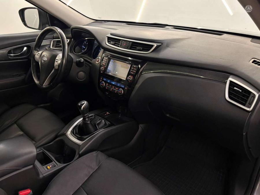 Pelēks Nissan X-Trail 2015 Marijampole, ar dzinēja tilpumu 1.60 L un nobraukumu 190 tūkst. km par 10750 €, foto 19 vietnē AUTOMOTO.COM.LV