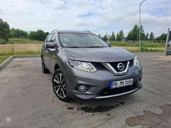 Grey Nissan X-Trail 2015 in Utena, with an engine capacity of 1.60 L and mileage of 273 thousand km for 7200 €, photo 1 on AUTOMOTO.COM.LV