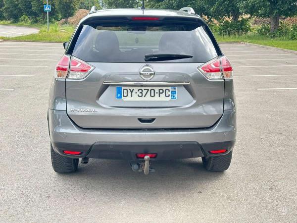 Grey Nissan X-Trail 2015 in Taurage, with an engine capacity of 1.60 L and mileage of 230 thousand km for 8400 €, photo 6 on AUTOMOTO.COM.LV