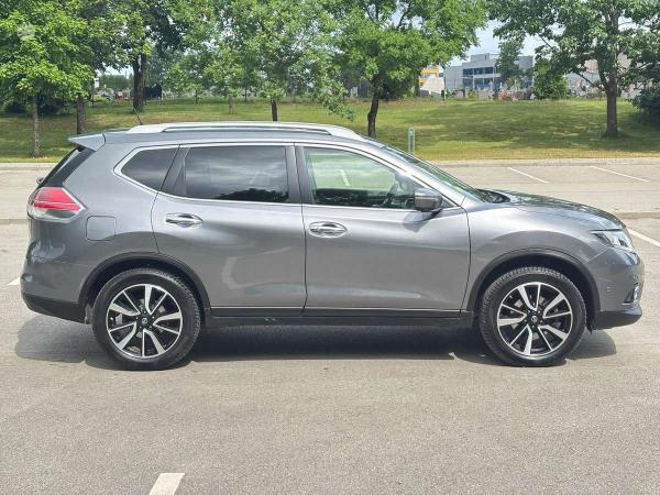 Grey Nissan X-Trail 2015 in Taurage, with an engine capacity of 1.60 L and mileage of 230 thousand km for 8400 €, photo 7 on AUTOMOTO.COM.LV