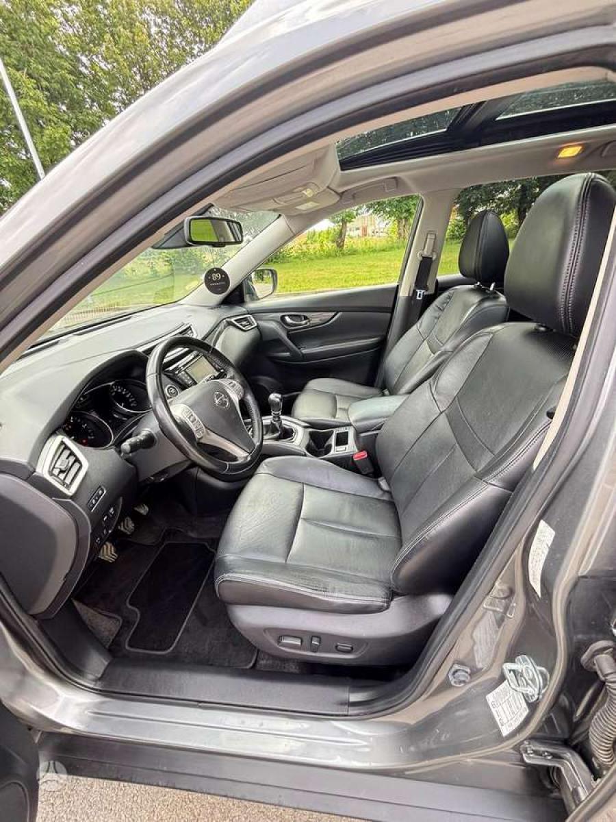 Pelēks Nissan X-Trail 2015 Tauragė, ar dzinēja tilpumu 1.60 L un nobraukumu 230 tūkst. km par 8400 €, foto 9 vietnē AUTOMOTO.COM.LV