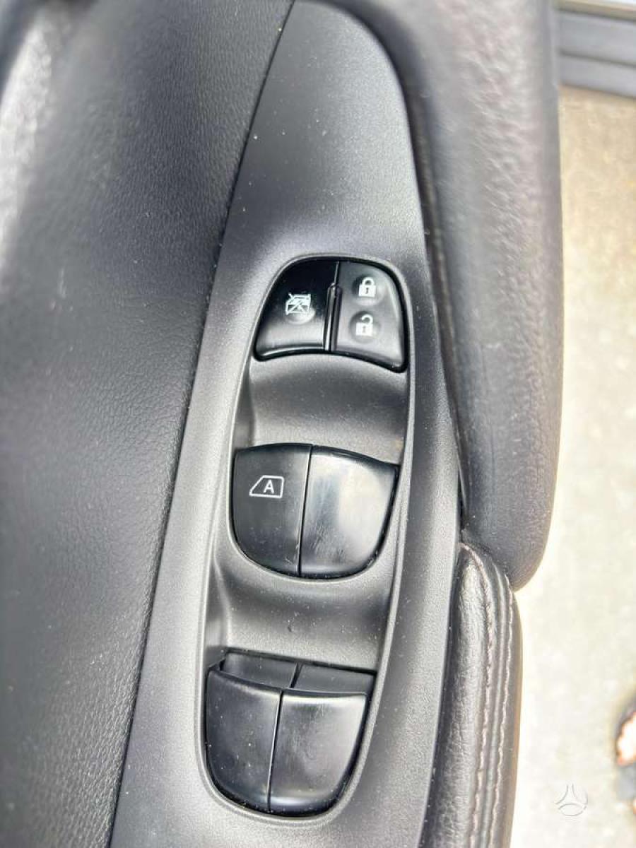 Pelēks Nissan X-Trail 2015 Tauragė, ar dzinēja tilpumu 1.60 L un nobraukumu 230 tūkst. km par 8400 €, foto 27 vietnē AUTOMOTO.COM.LV