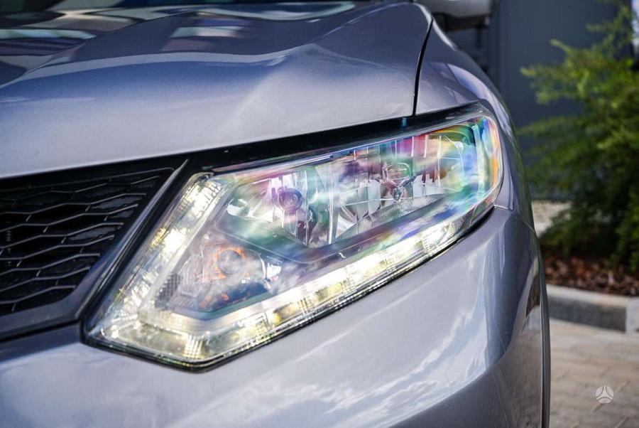 Grey Nissan X-Trail 2015 in Kaunas, with an engine capacity of 2.49 L and mileage of 128 thousand km for 9750 €, photo 6 on AUTOMOTO.COM.LV