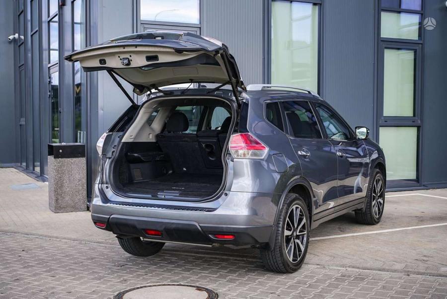Grey Nissan X-Trail 2015 in Kaunas, with an engine capacity of 2.49 L and mileage of 128 thousand km for 9750 €, photo 11 on AUTOMOTO.COM.LV