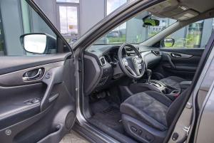Grey Nissan X-Trail 2015 in Kaunas, with an engine capacity of 2.49 L and mileage of 128 thousand km for 9750 €, photo 23 on AUTOMOTO.COM.LV