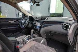 Grey Nissan X-Trail 2015 in Kaunas, with an engine capacity of 2.49 L and mileage of 128 thousand km for 9750 €, photo 34 on AUTOMOTO.COM.LV
