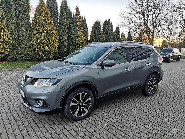 Grey Nissan X-Trail 2016 in Klaipeda, with an engine capacity of 1.60 L and mileage of 400 thousand km for 5999 €, photo 9 on AUTOMOTO.COM.LV