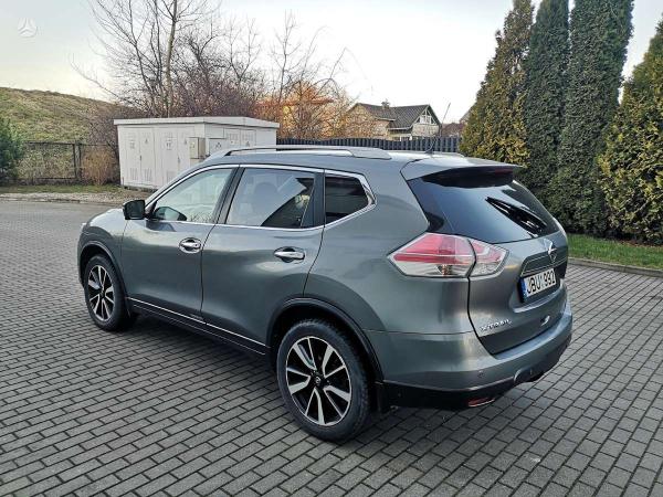 Grey Nissan X-Trail 2016 in Klaipeda, with an engine capacity of 1.60 L and mileage of 400 thousand km for 5999 €, photo 10 on AUTOMOTO.COM.LV