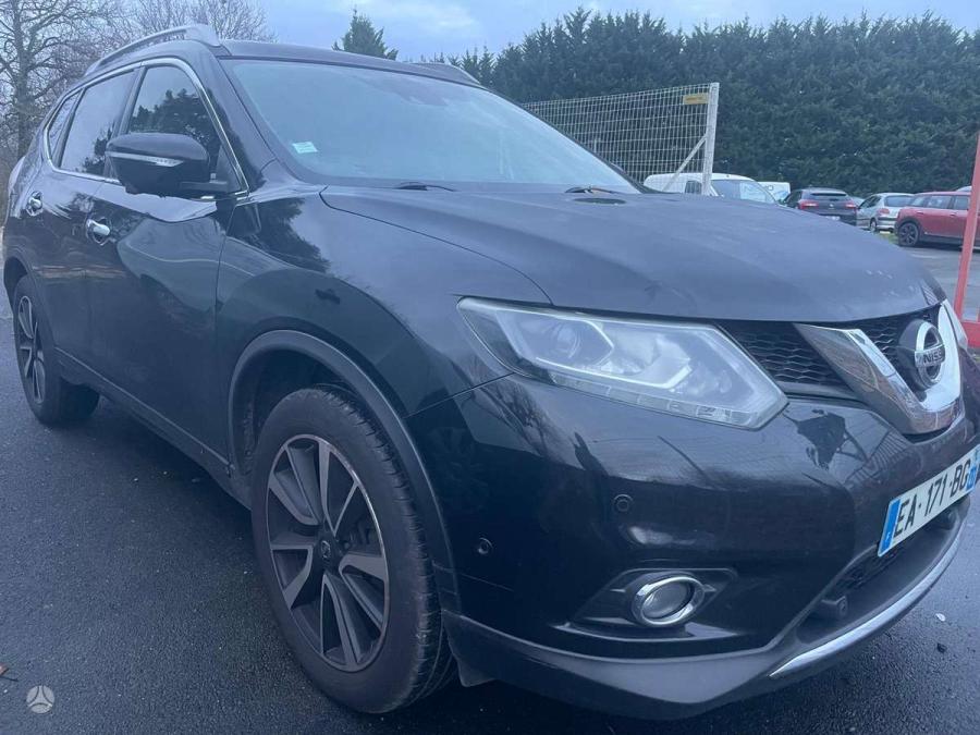 Pelēks Nissan X-Trail 2016 Viļņa, ar dzinēja tilpumu 1.60 L un nobraukumu 210 tūkst. km par 7700 €, foto 1 vietnē AUTOMOTO.COM.LV