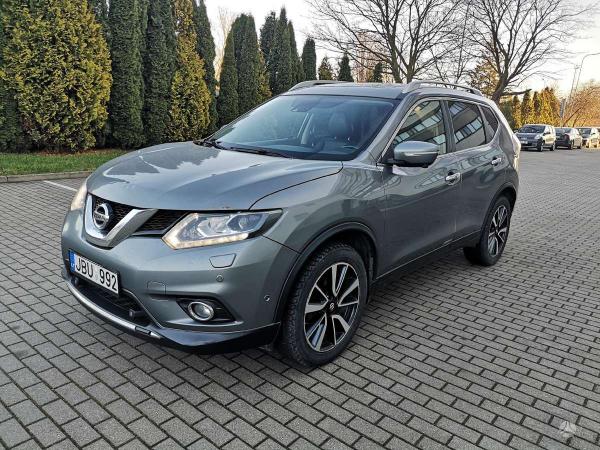 Grey Nissan X-Trail 2016 in Klaipeda, with an engine capacity of 1.60 L and mileage of 495 thousand km for 5500 €, photo 2 on AUTOMOTO.COM.LV