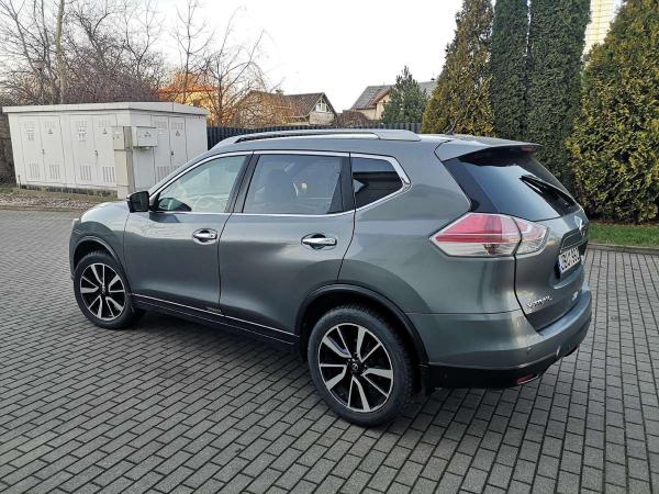 Grey Nissan X-Trail 2016 in Klaipeda, with an engine capacity of 1.60 L and mileage of 495 thousand km for 5500 €, photo 3 on AUTOMOTO.COM.LV