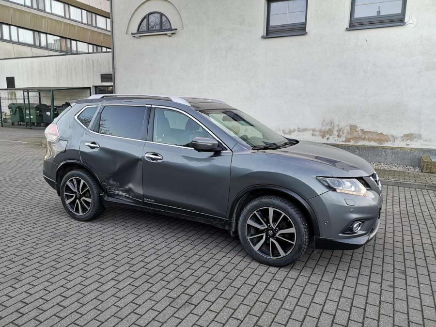 Pelēks Nissan X-Trail 2016 Klaipėda, ar dzinēja tilpumu 1.60 L un nobraukumu 495 tūkst. km par 5500 €, foto 12 vietnē AUTOMOTO.COM.LV