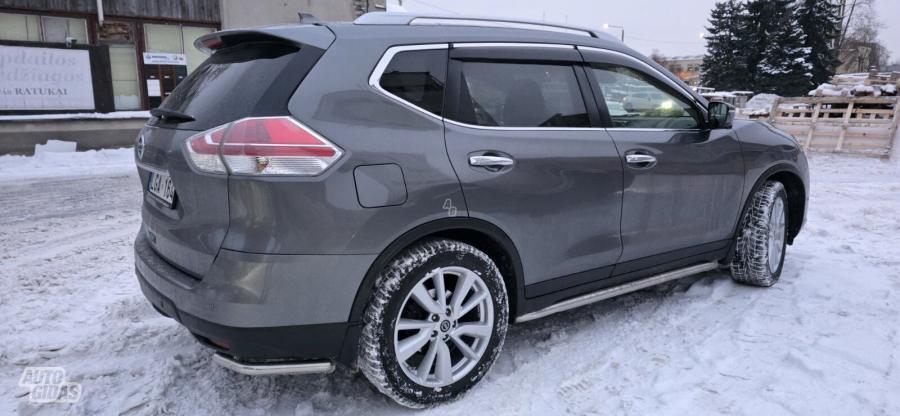 Pelēks Nissan X-Trail 2016 Viļņa, ar dzinēja tilpumu 1.60 L un nobraukumu 182 tūkst. km par 9250 €, foto 4 vietnē AUTOMOTO.COM.LV