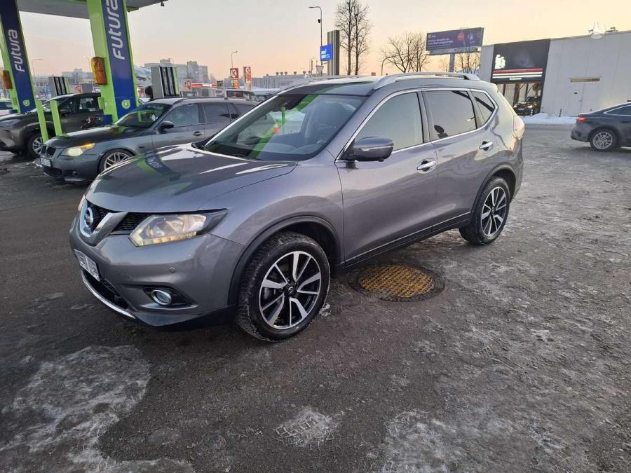 Grey Nissan X-Trail 2016 in Kaunas, with an engine capacity of 1.60 L and mileage of 113 thousand km for 9900 €, photo 3 on AUTOMOTO.COM.LV