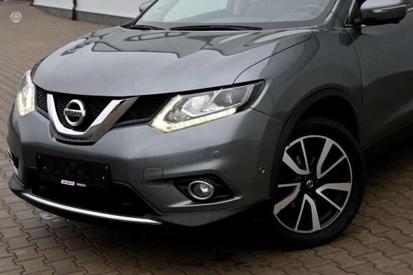 Grey Nissan X-Trail 2016 in Kretinga, with an engine capacity of 1.60 L and mileage of 202 thousand km for 11350 €, photo 4 on AUTOMOTO.COM.LV