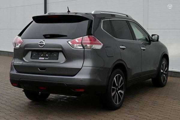 Grey Nissan X-Trail 2016 in Kretinga, with an engine capacity of 1.60 L and mileage of 202 thousand km for 11350 €, photo 8 on AUTOMOTO.COM.LV