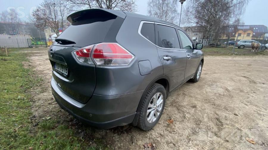 Grey Nissan X-Trail 2016 in Riga, with an engine capacity of 1.60 L and mileage of 193 thousand km for 7500 €, photo 4 on AUTOMOTO.COM.LV