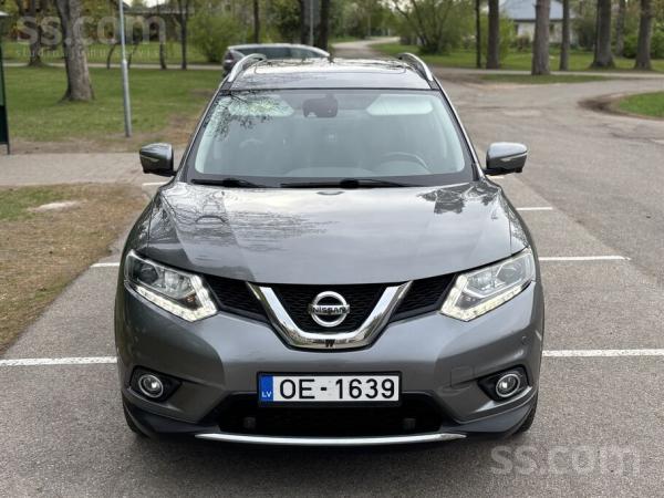 Grey Nissan X-Trail 2016 in Jelgava, with an engine capacity of 1.60 L and mileage of 228 thousand km for 8990 €, photo 5 on AUTOMOTO.COM.LV