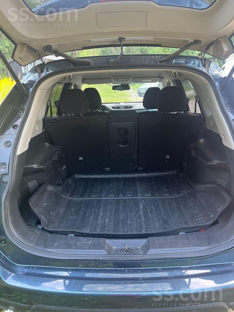 Pelēks Nissan X-Trail 2016 Rīga, ar dzinēja tilpumu 1.60 L un nobraukumu 175 tūkst. km par 9800 €, foto 4 vietnē AUTOMOTO.COM.LV