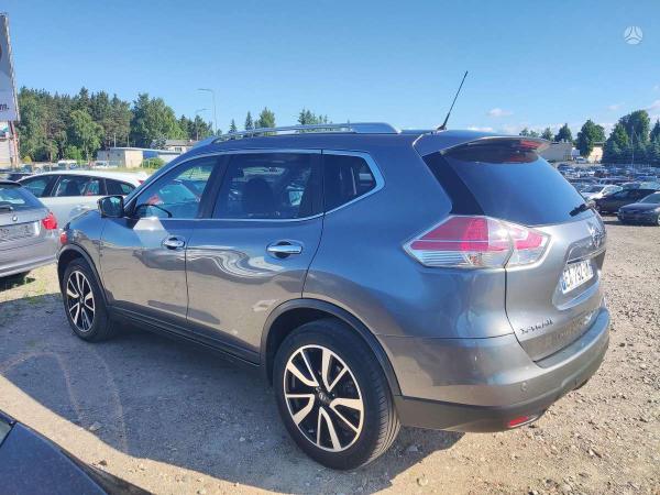 Grey Nissan X-Trail 2016 in Utena, with an engine capacity of 1.60 L and mileage of 127 thousand km for 8750 €, photo 5 on AUTOMOTO.COM.LV