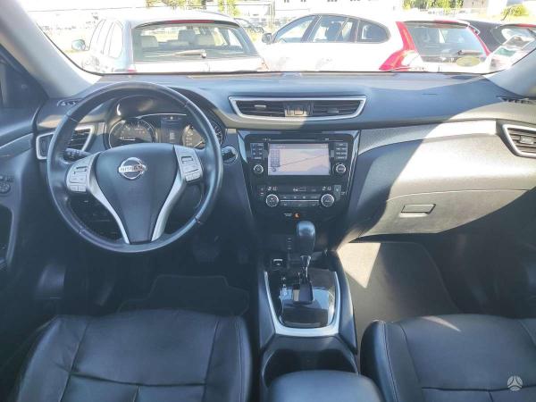 Grey Nissan X-Trail 2016 in Utena, with an engine capacity of 1.60 L and mileage of 127 thousand km for 8750 €, photo 8 on AUTOMOTO.COM.LV