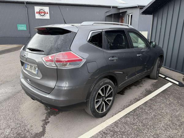 Pelēks Nissan X-Trail 2016 Tauragė, ar dzinēja tilpumu 1.60 L un nobraukumu 231 tūkst. km par 6500 €, foto 4 vietnē AUTOMOTO.COM.LV