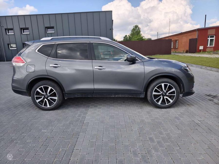 Pelēks Nissan X-Trail 2016 Šauļi, ar dzinēja tilpumu 1.60 L un nobraukumu 363 tūkst. km par 7450 €, foto 8 vietnē AUTOMOTO.COM.LV