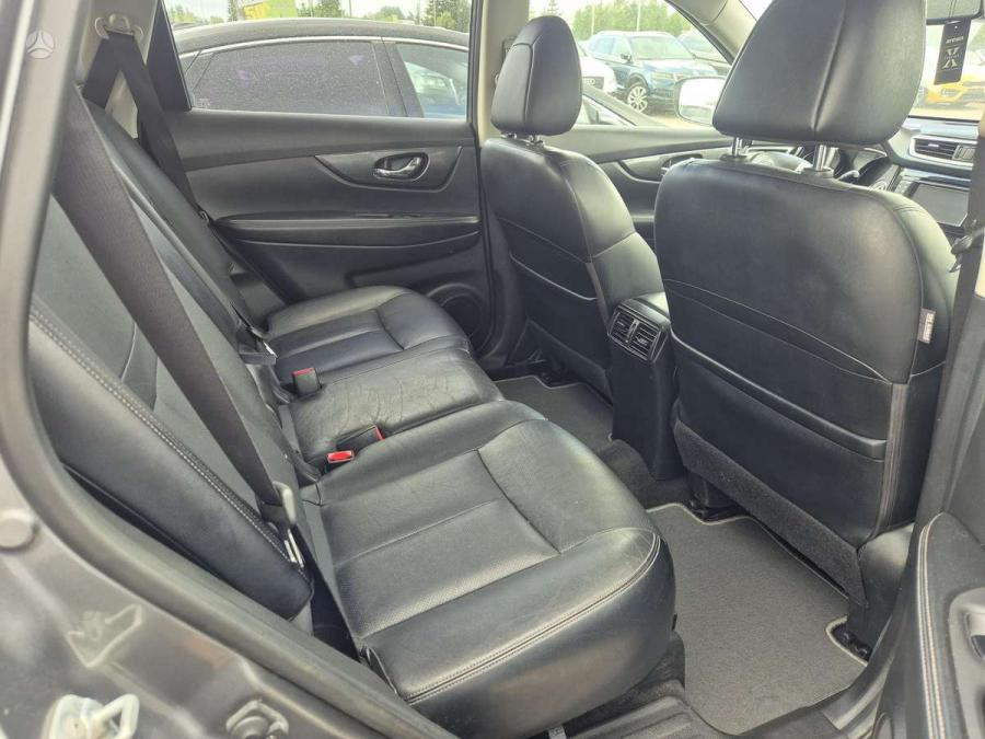 Grey Nissan X-Trail 2016 in Utena, with an engine capacity of 1.60 L and mileage of 127 thousand km for 8500 €, photo 12 on AUTOMOTO.COM.LV