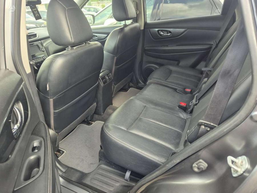 Grey Nissan X-Trail 2016 in Utena, with an engine capacity of 1.60 L and mileage of 127 thousand km for 8500 €, photo 14 on AUTOMOTO.COM.LV