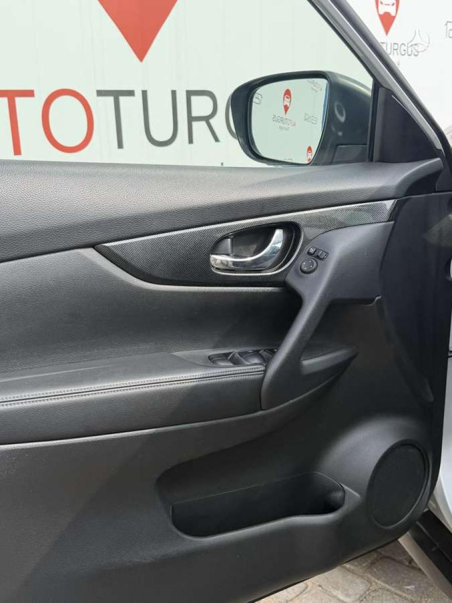 Pelēks Nissan X-Trail 2016 Tauragė, ar dzinēja tilpumu 1.60 L un nobraukumu 198 tūkst. km par 8700 €, foto 32 vietnē AUTOMOTO.COM.LV