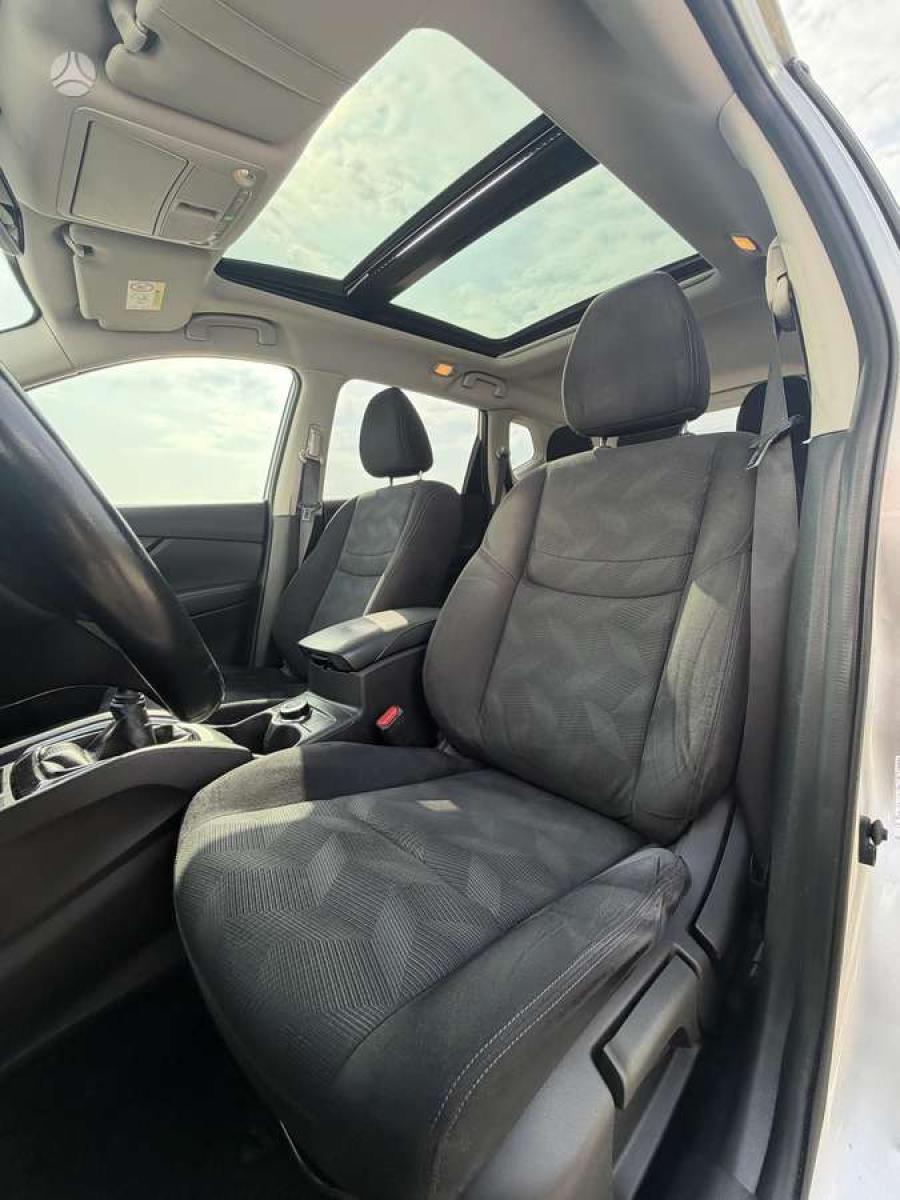 Pelēks Nissan X-Trail 2016 Tauragė, ar dzinēja tilpumu 1.60 L un nobraukumu 198 tūkst. km par 8700 €, foto 33 vietnē AUTOMOTO.COM.LV