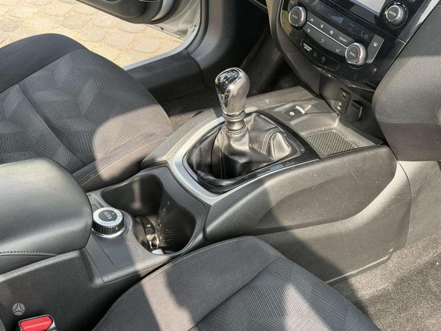 Pelēks Nissan X-Trail 2016 Tauragė, ar dzinēja tilpumu 1.60 L un nobraukumu 198 tūkst. km par 8700 €, foto 42 vietnē AUTOMOTO.COM.LV