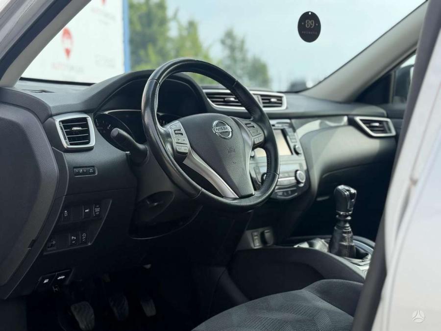 Pelēks Nissan X-Trail 2016 Tauragė, ar dzinēja tilpumu 1.60 L un nobraukumu 198 tūkst. km par 8700 €, foto 47 vietnē AUTOMOTO.COM.LV