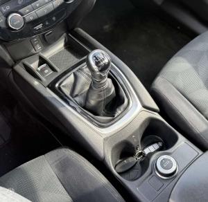 Pelēks Nissan X-Trail 2016 Tauragė, ar dzinēja tilpumu 1.60 L un nobraukumu 198 tūkst. km par 8700 €, foto 50 vietnē AUTOMOTO.COM.LV