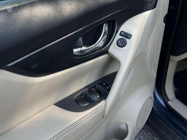 Grey Nissan X-Trail 2016 in Vilnius, with an engine capacity of 1.60 L and mileage of 220 thousand km for 7500 €, photo 10 on AUTOMOTO.COM.LV